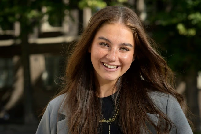 Näin Mirella Roininen äiti vaikutti artistin uraan